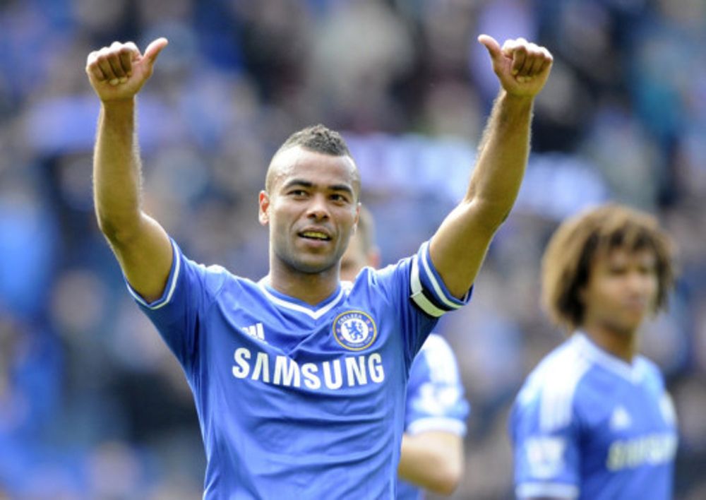 Roma welcome Ashley Cole