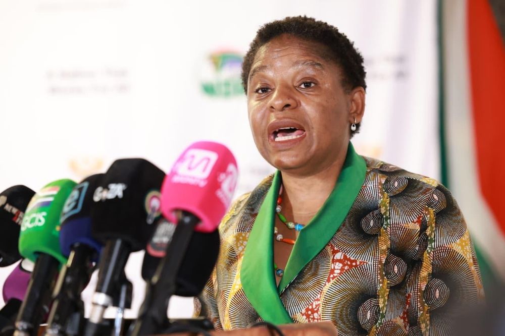 Ramaphosa to address South Africa's migration crisis as Ntshavheni ...