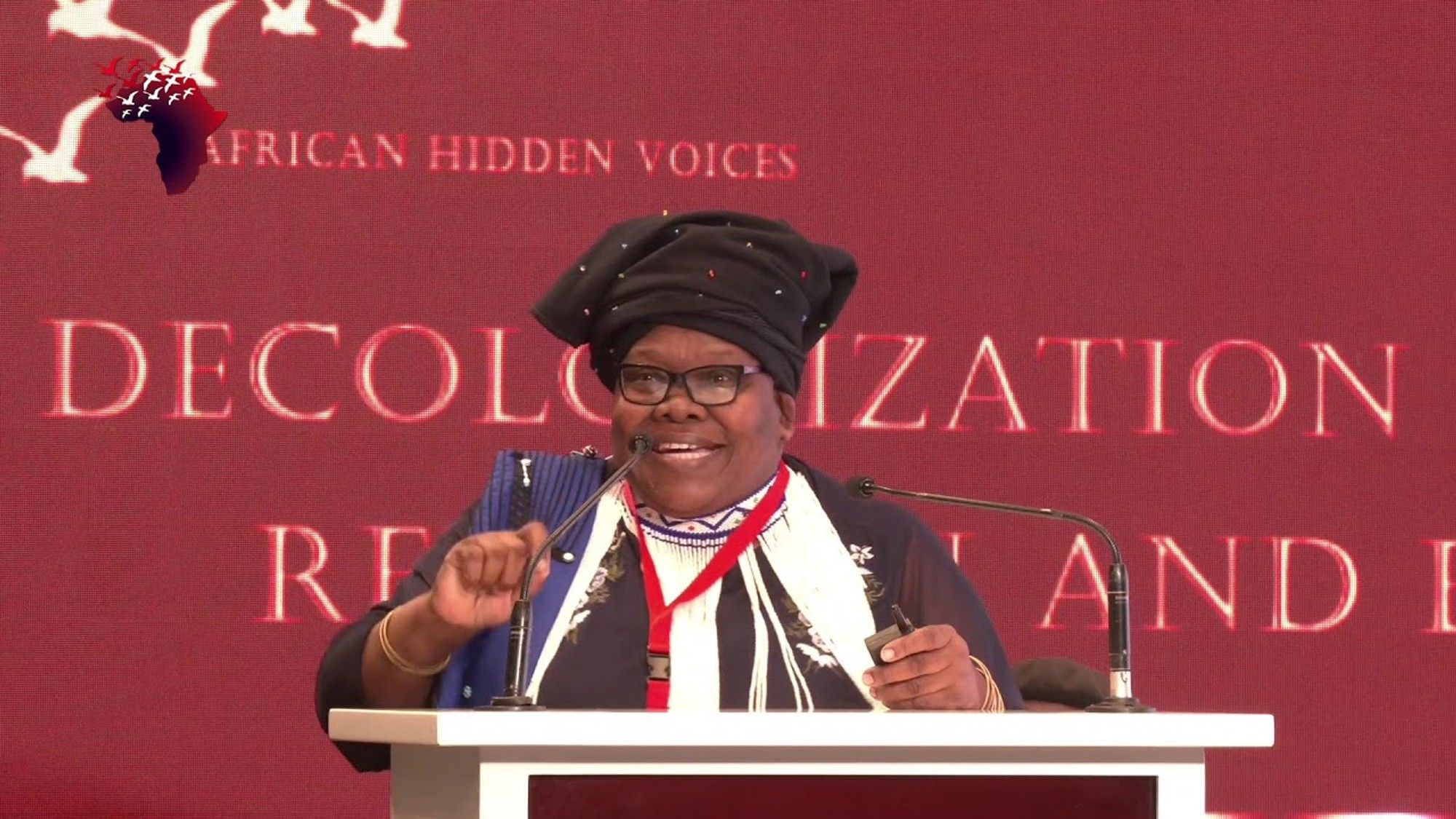 ‘IsiNgesi masishiywe emsebenzini’