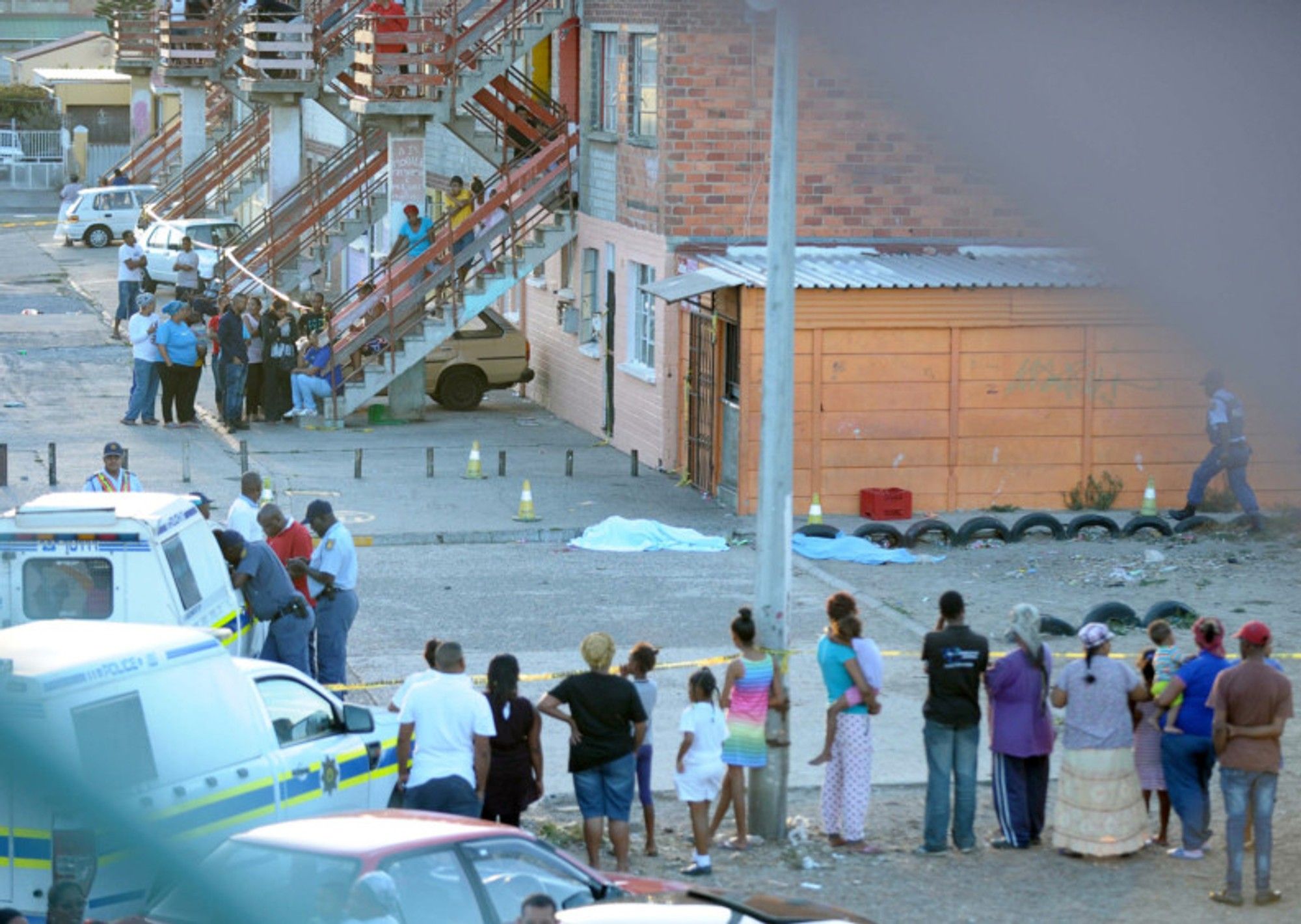 2 killed, 4 wounded in gang shooting