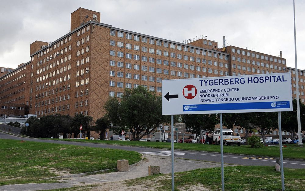 Support for trio of doctors disciplined for 'stealing' broken chairs