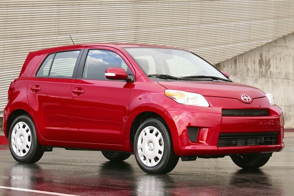 Toyota launches new models in Second Life