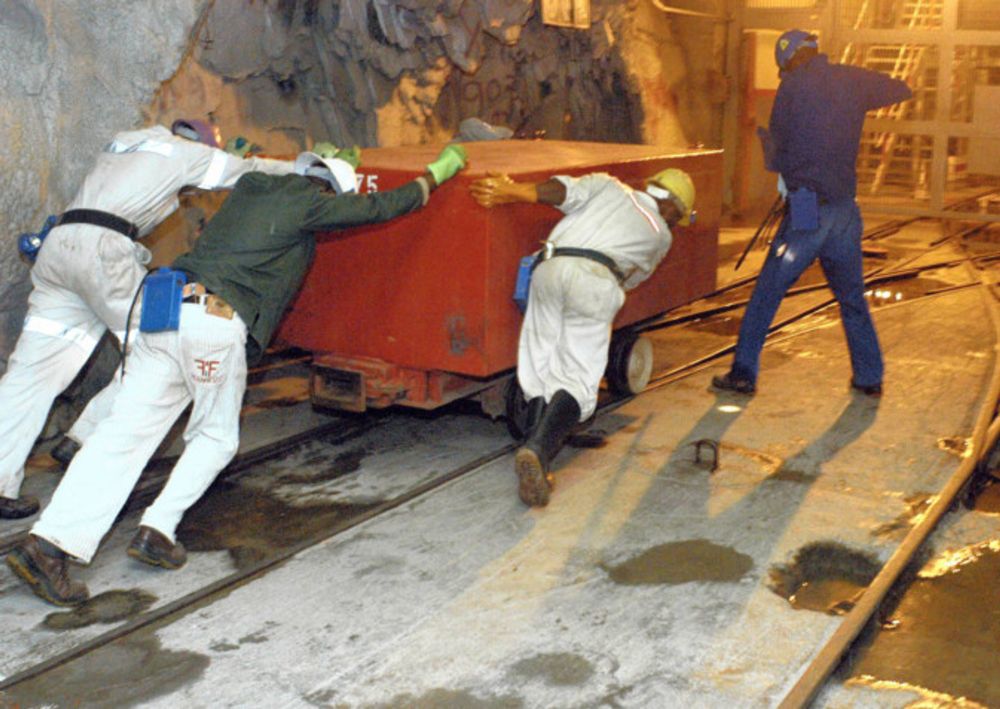 SA mines still face a rocky new year