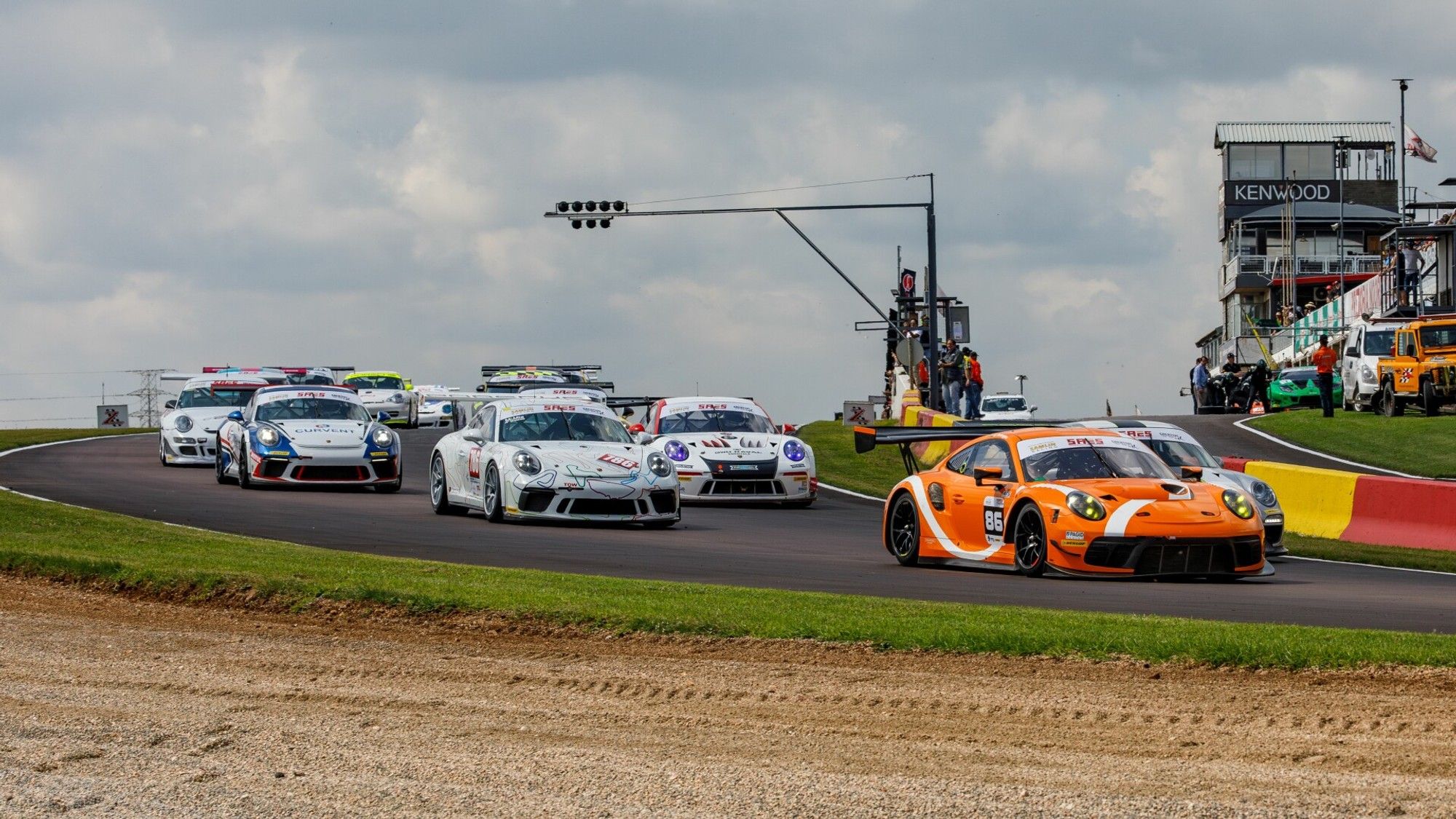 Edge-of-the-Seat Support Class Racing at Samlin Racing Four-Hours of ...