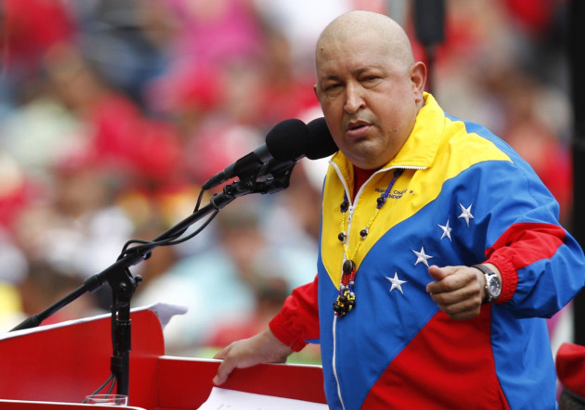 Chavez slammed over cancer claim