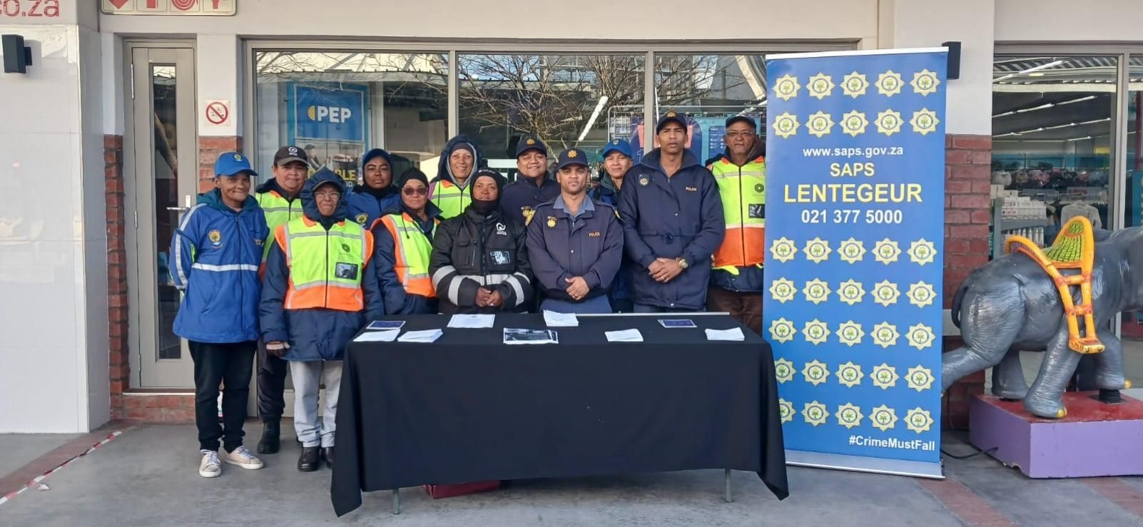 Lentegeur SAPS raises community awareness at Watergate Mall amid rising ...