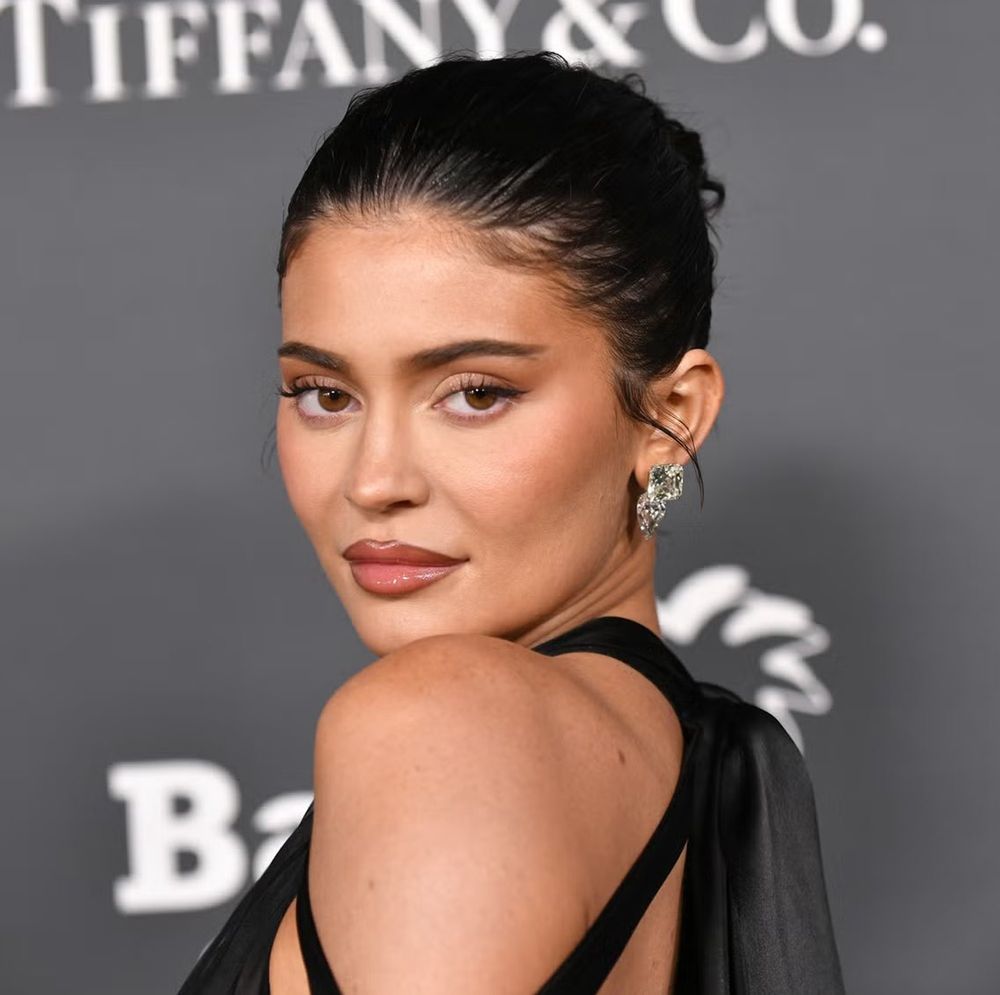 Fans suspect Kylie Jenner is hiding baby number 3 in recent video