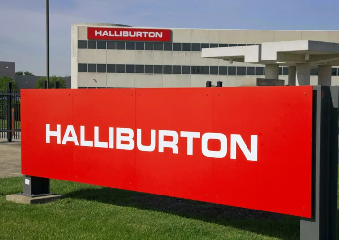 Halliburton income rises