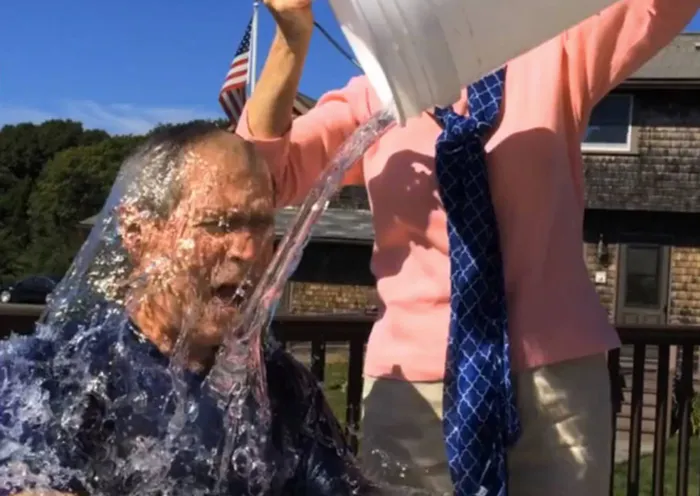 Bush gets wet, Obama opens wallet for ALS