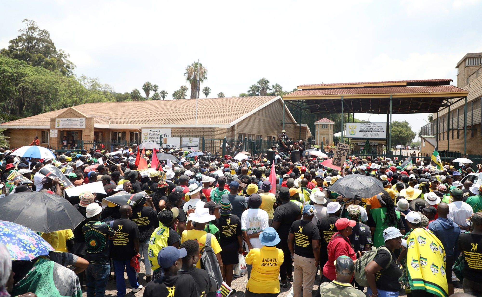 Janusz Walus still recovering from stabbing on eve of release on parole