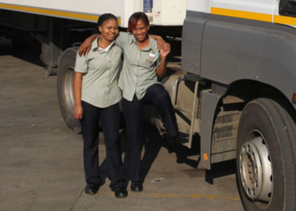 Big-rig sisters in for the long haul