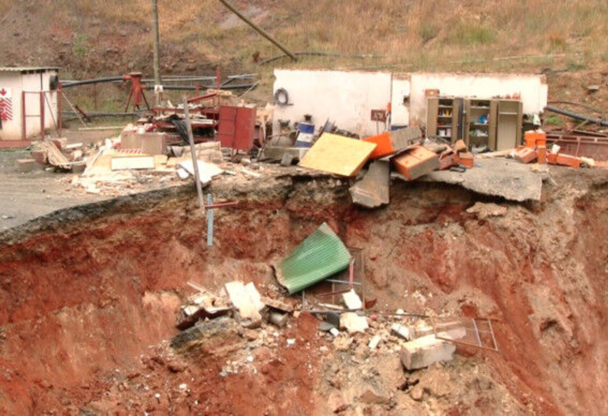 Families of trapped Lily Mine victims finally get hope after nearly a ...