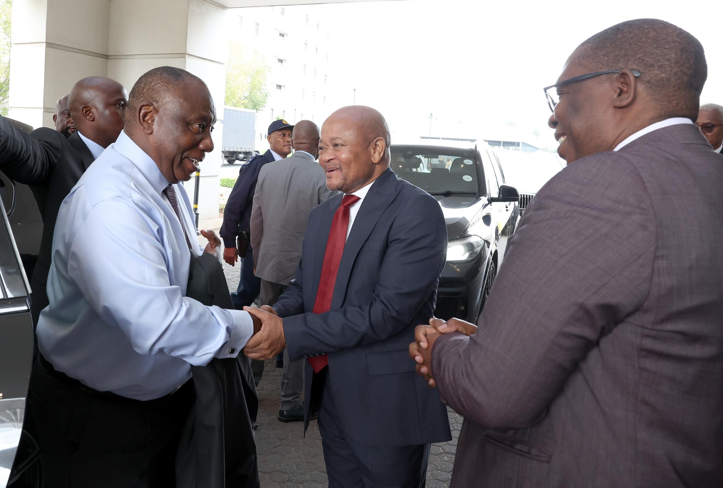 Stamping out political interference crucial to rebuilding trust in SAPS