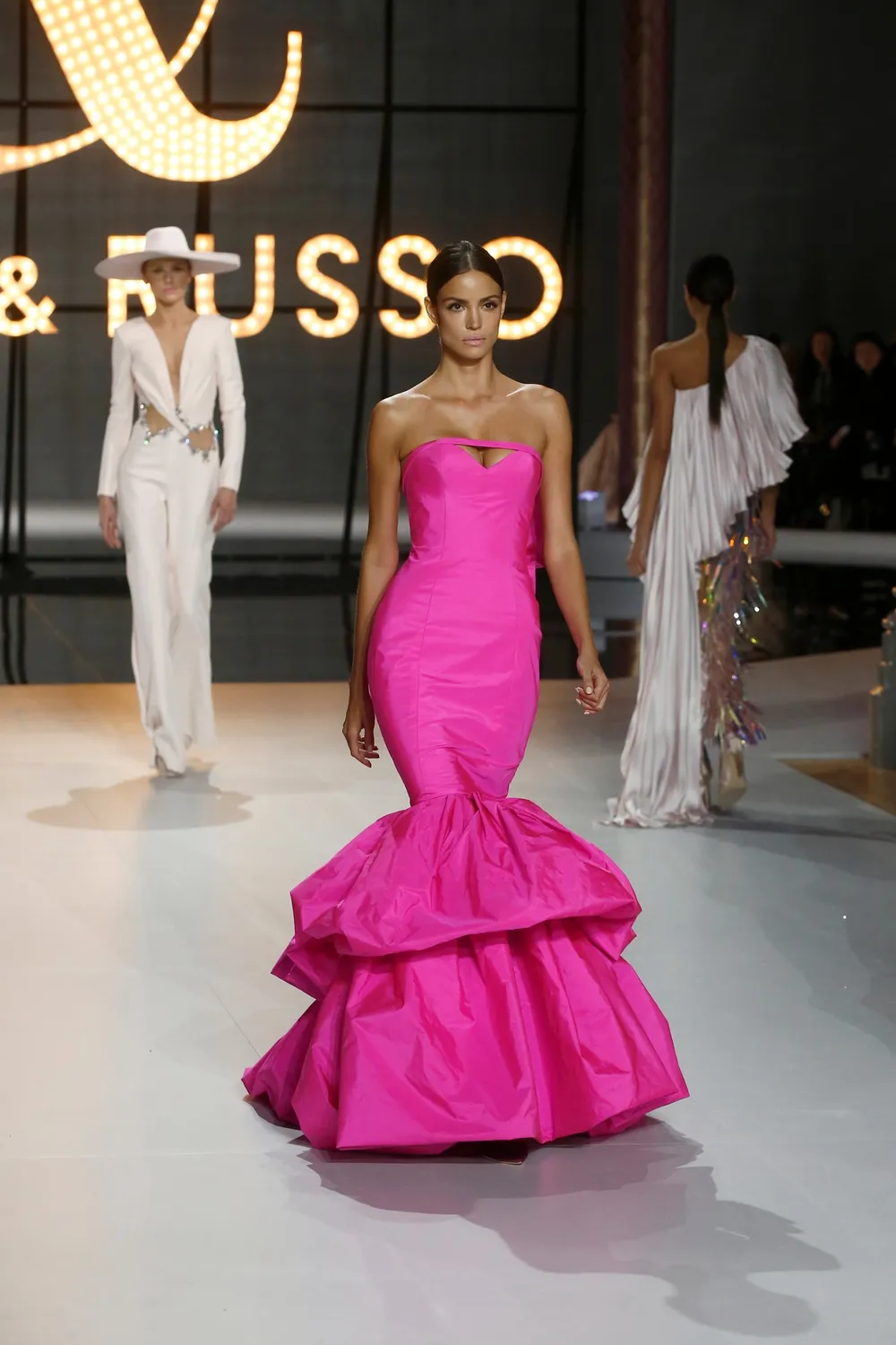 LOOK: Ralph and Russo go full-on Hollywood glam #PFW