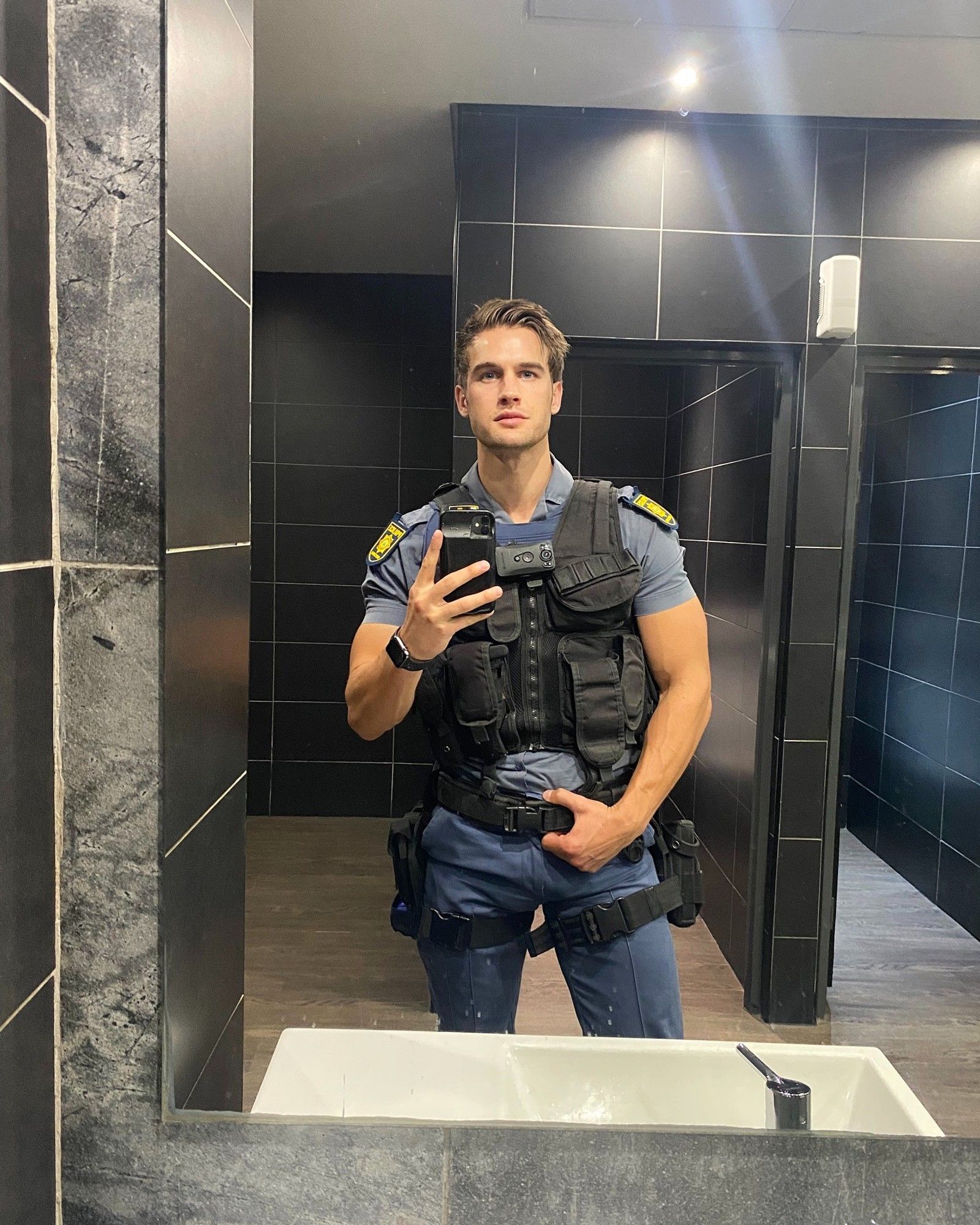 Mzansi’s ‘hottest’ cop got into trouble with the SAPS because of this ...