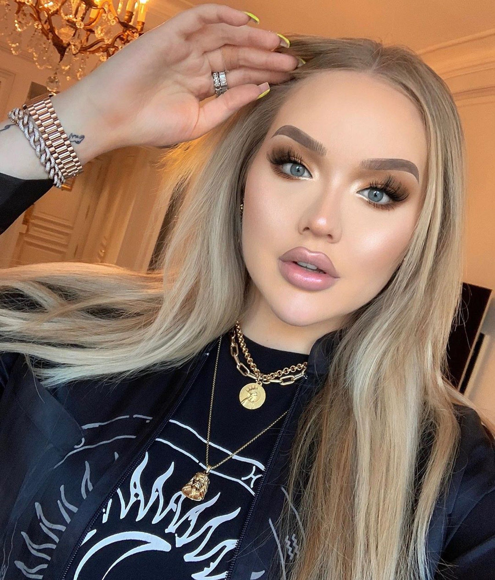 WATCH: Beauty Guru YouTuber NikkieTutorials comes out as transgender