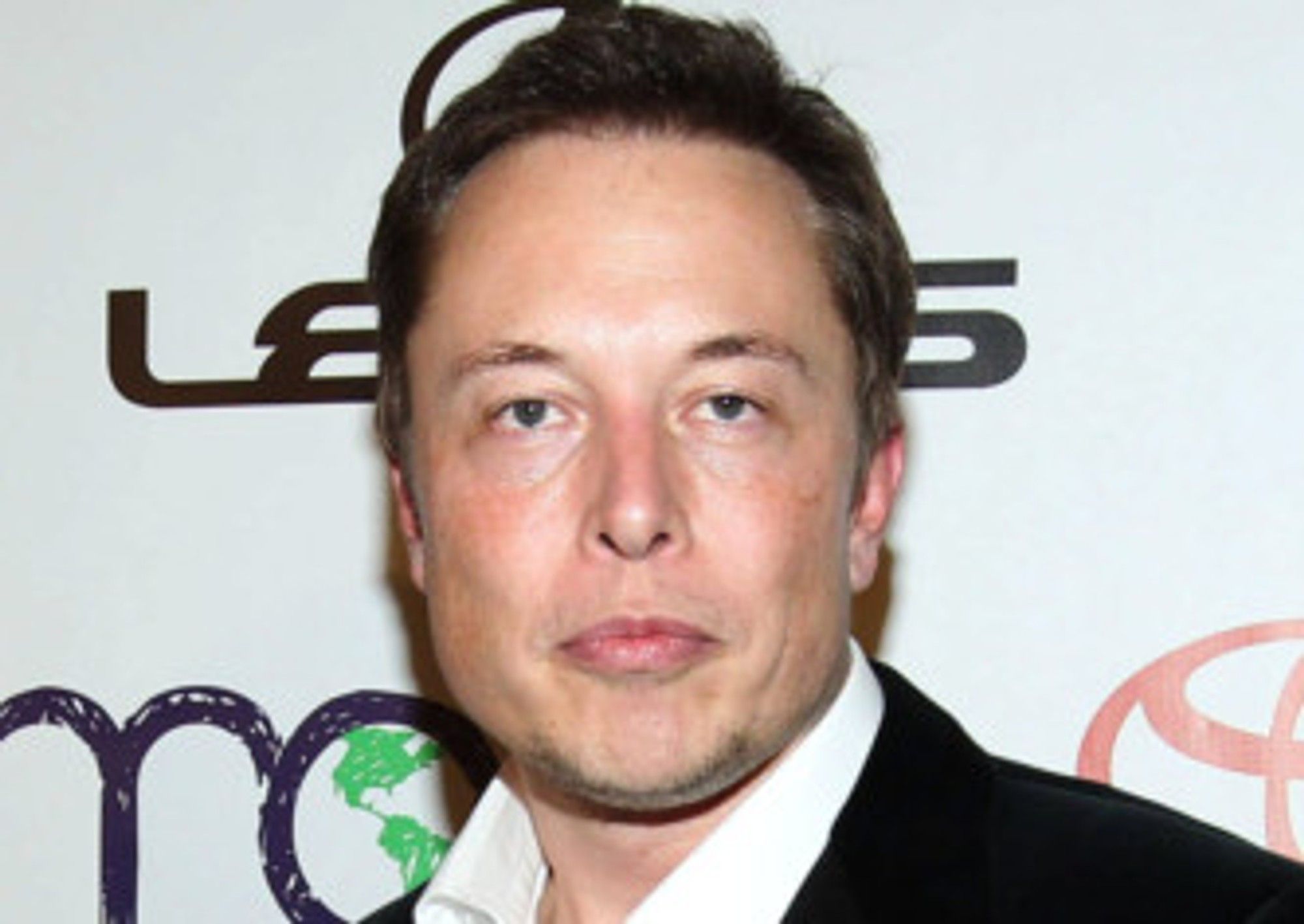 Elon Musk offers help to Boeing