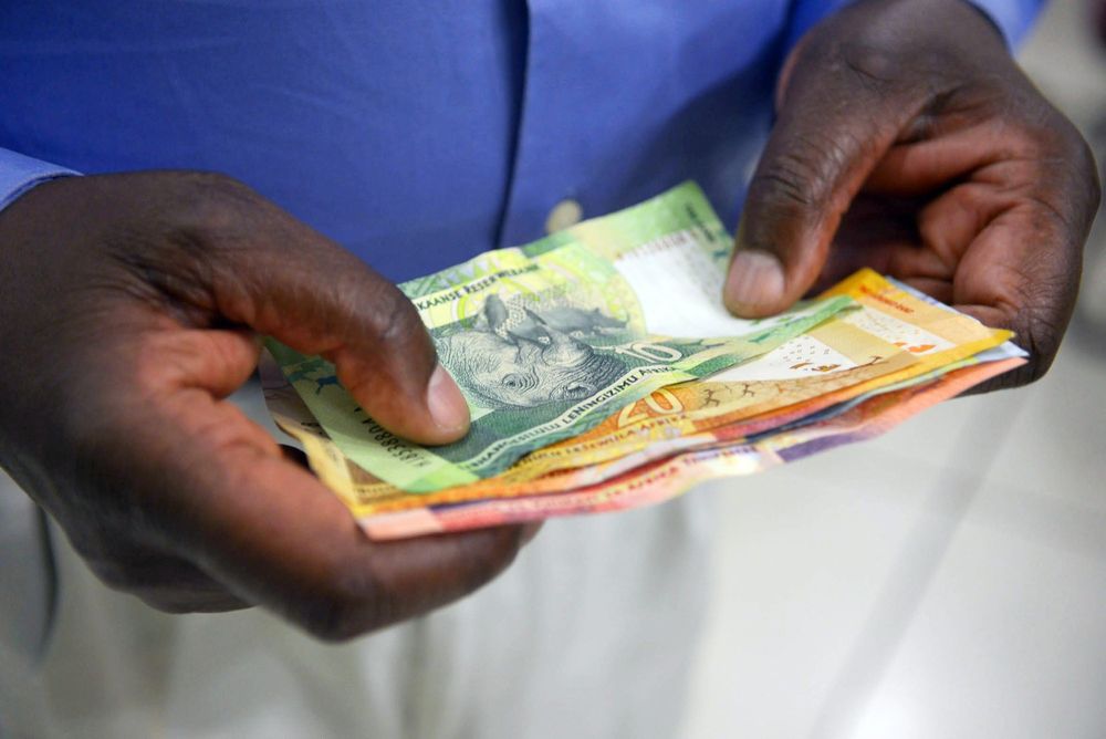Umnyango nesiphakamiso sokulula isibonelelo sabangatohozi