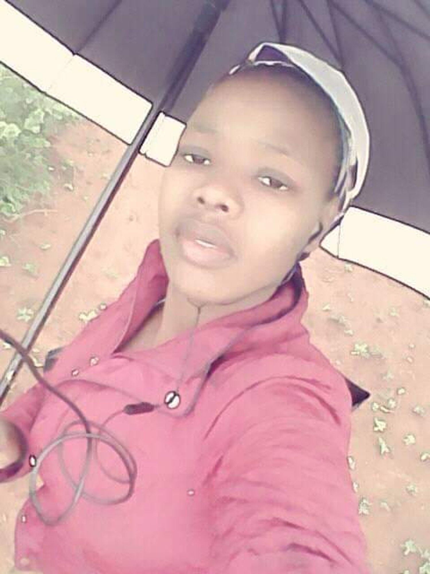 Uzongcwaba amathambo umndeni wowesifazane owagqitshwa umyeni