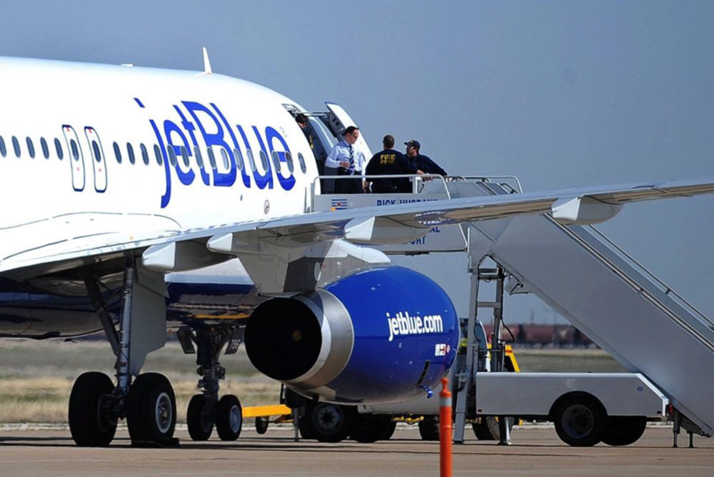 Airline sued for flying 5-year-old to wrong city