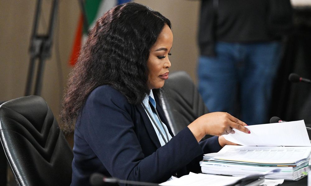 SAPS CFO flags R360m Medicare24 tender linked to ‘Cat’ Matlala