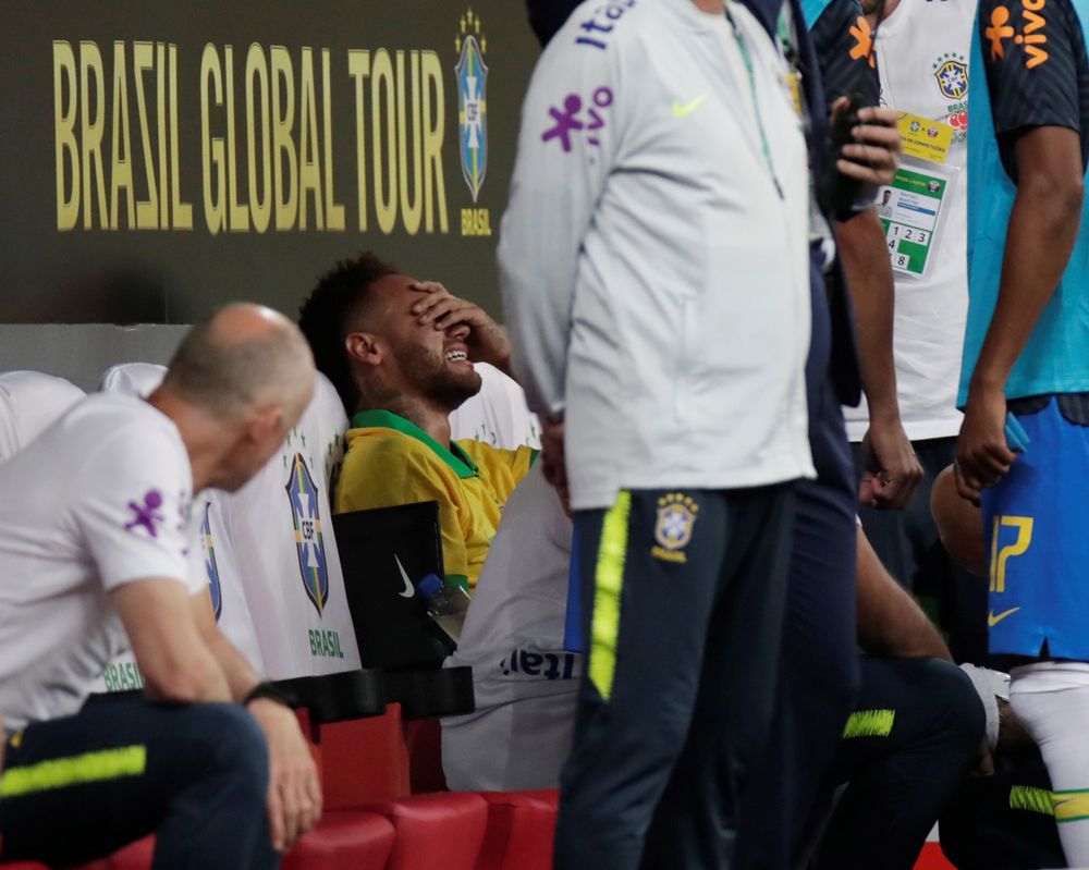 Neymar injury woe as Brazil beat Qatar in friendly match