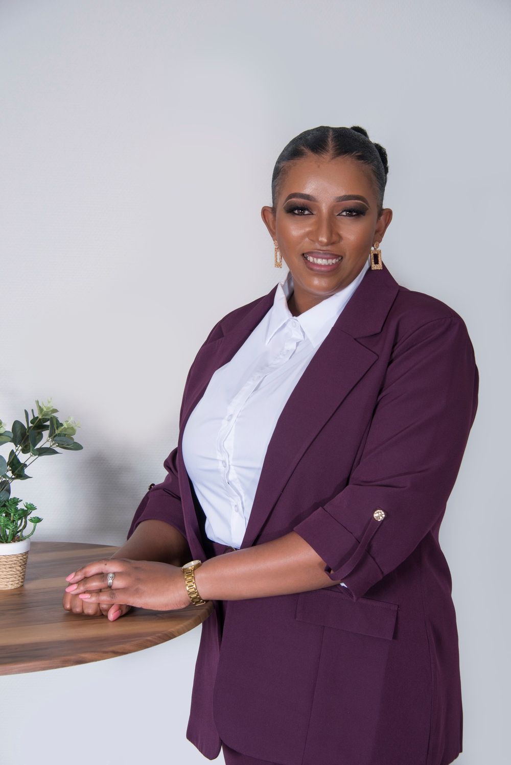 Ugabe ngolwazi umqondisi omusha wohlaka lwezokwakha