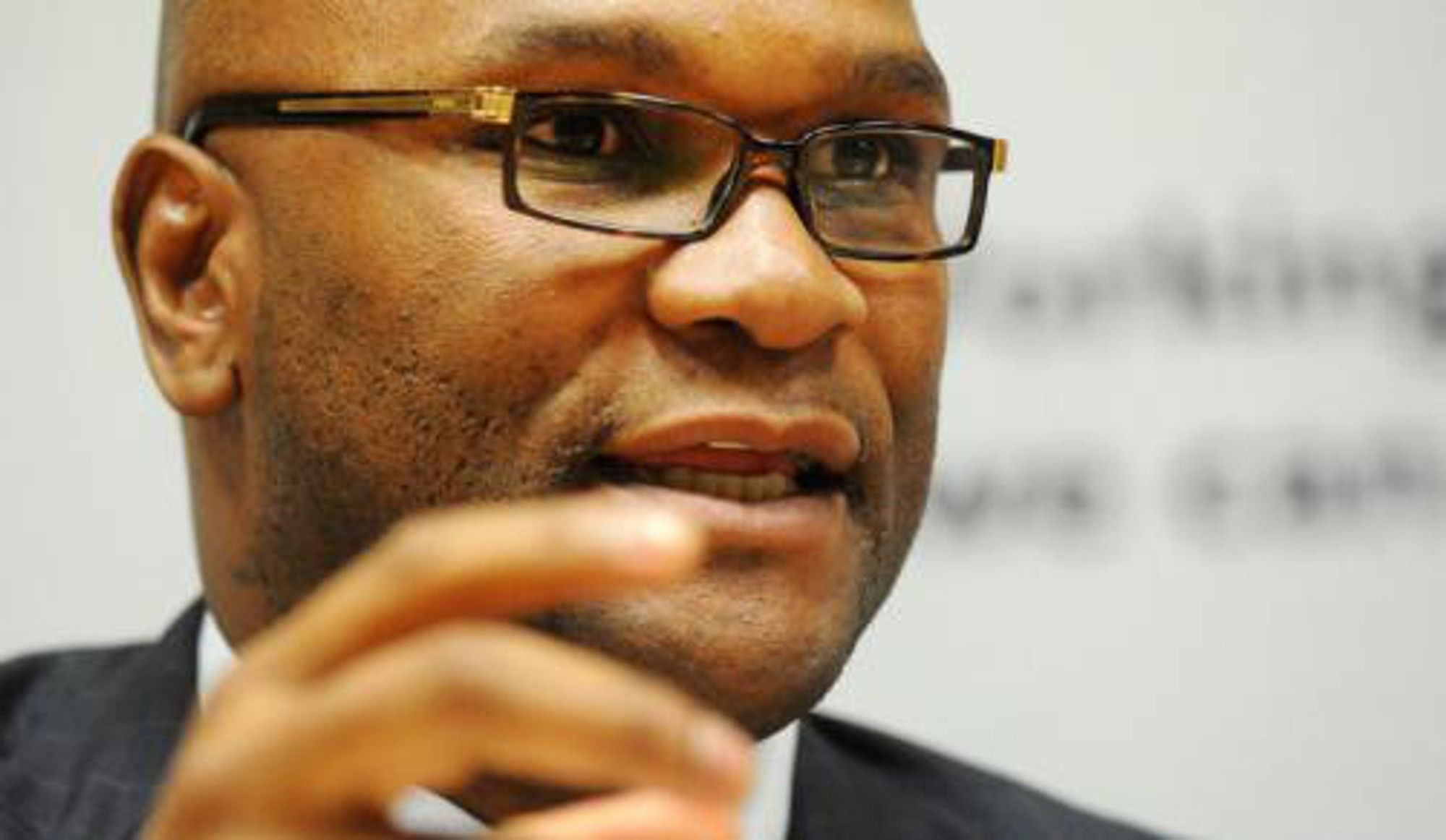 Call for probe into monumental flag project flies at half mast