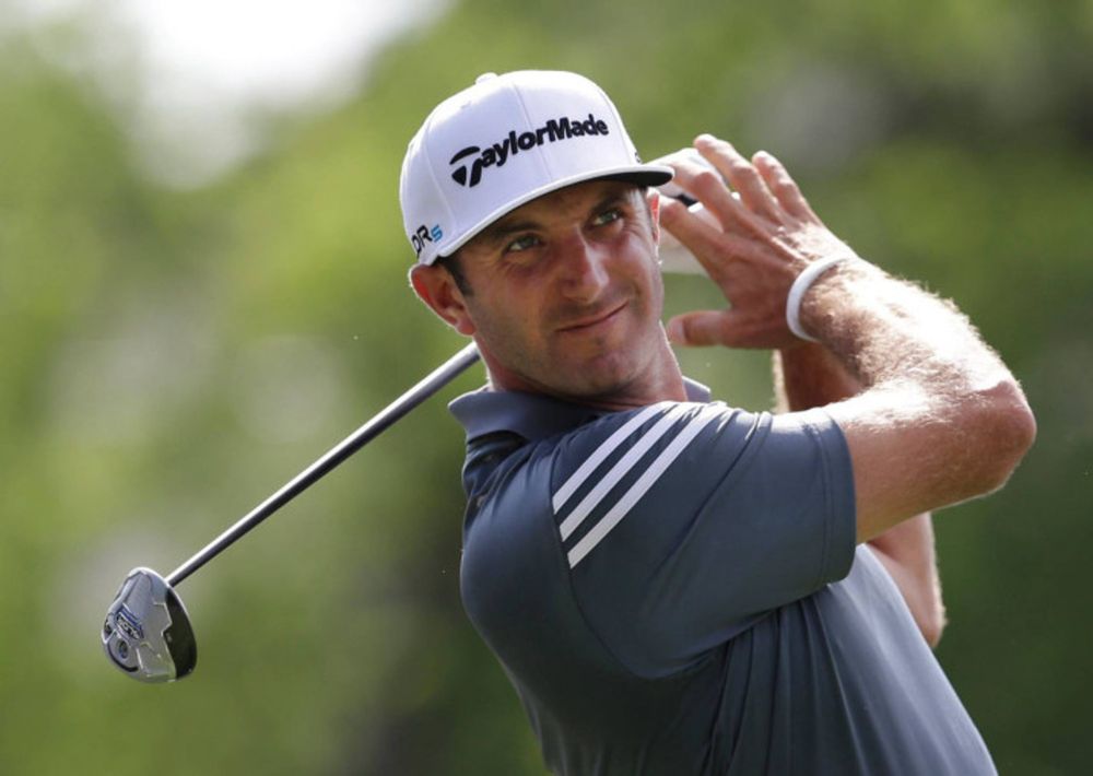 Johnson leads Colonial, Scott struggles