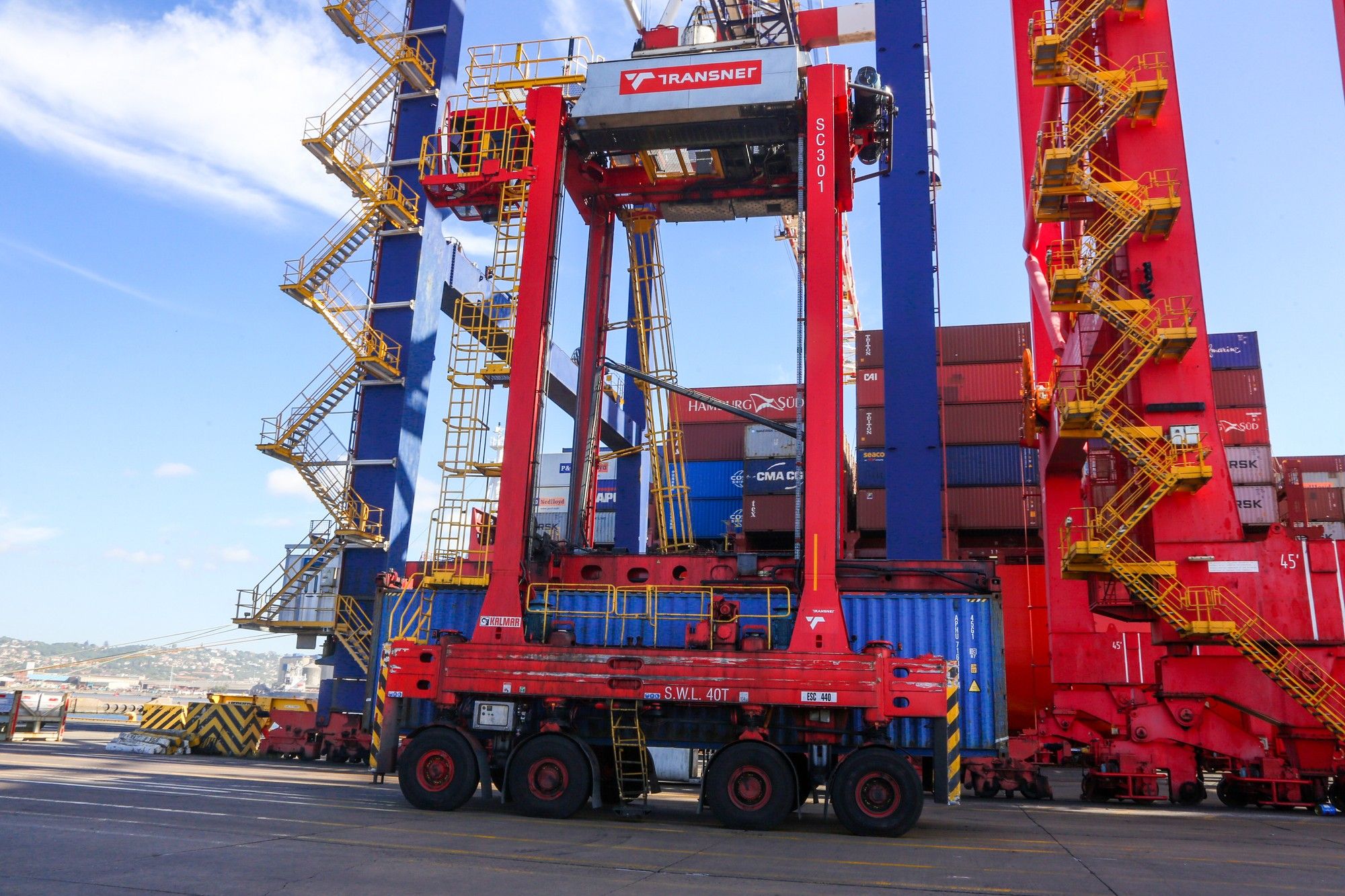Transnet confident in straddle carriers’ timely arrival at Durban ...