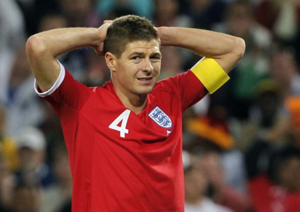 Gerrard backs Hodgson