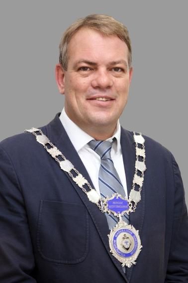 Swellendam mayor Francois du Rand removed in motion of no confidence ...