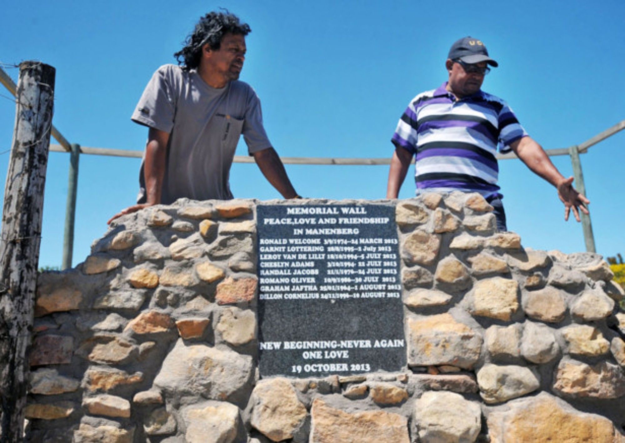 Memorial wall to soothe wounds