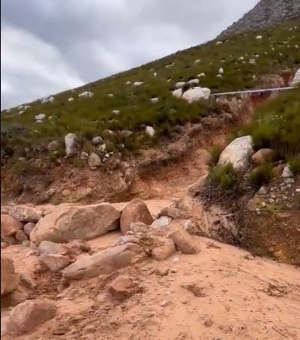 Cape’s scenic Clarence Drive closed due to rockfalls and mudslides ...