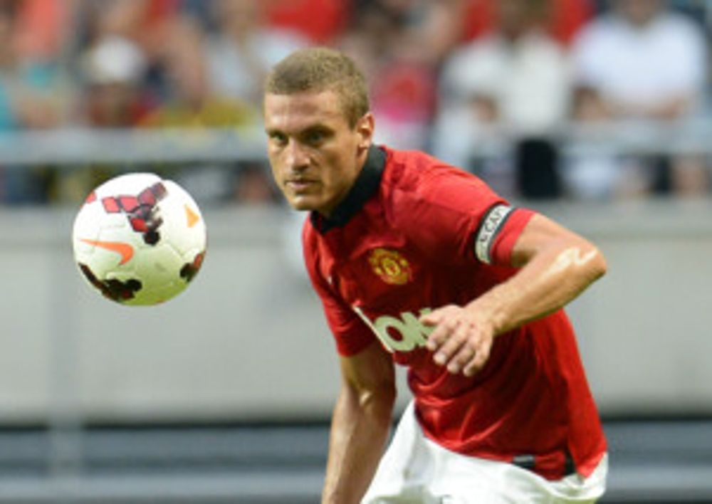 Nemanja Vidic announces retirement