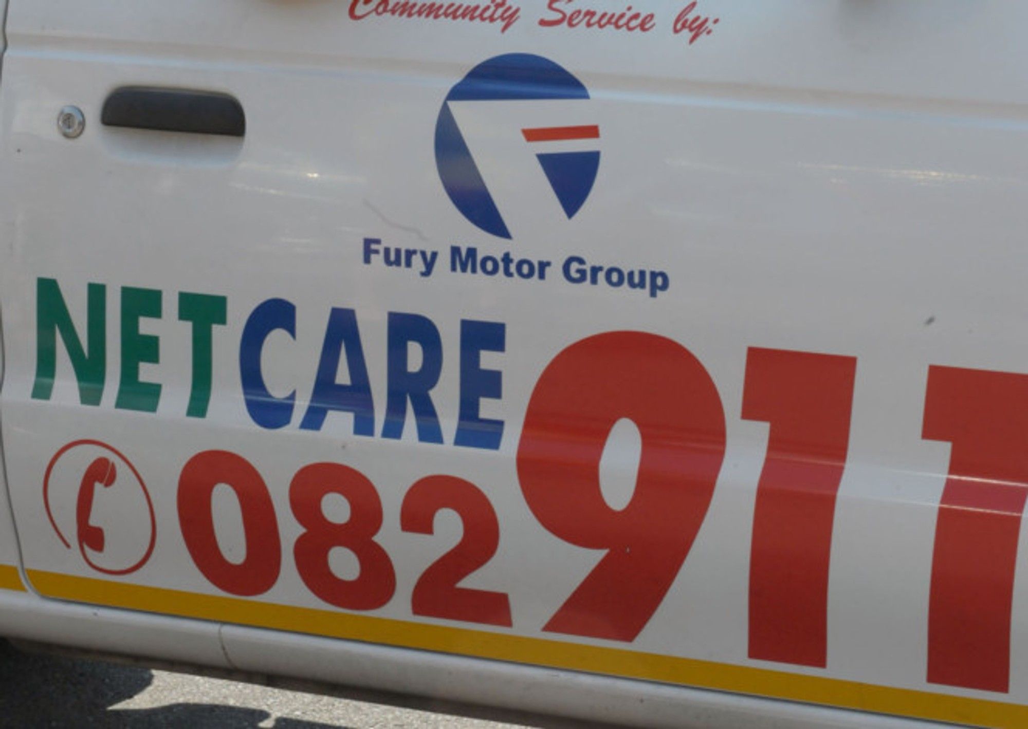 Two killed, 8 hurt in R24 crash