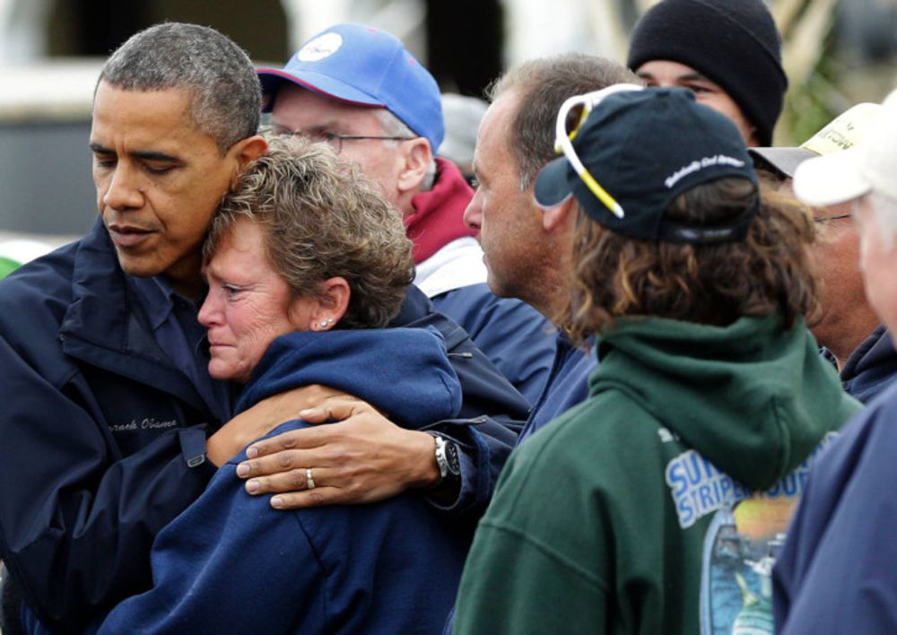 Obama tours swamped New Jersey
