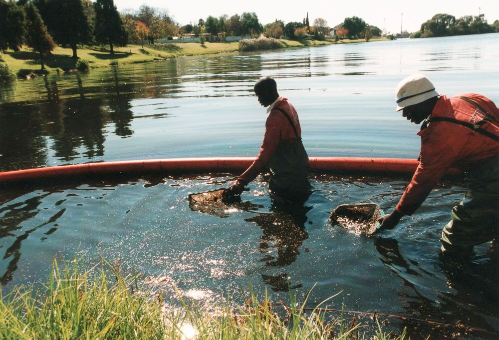 Bad odour wafting over Centurion due to illegal disposal of oil-based ...