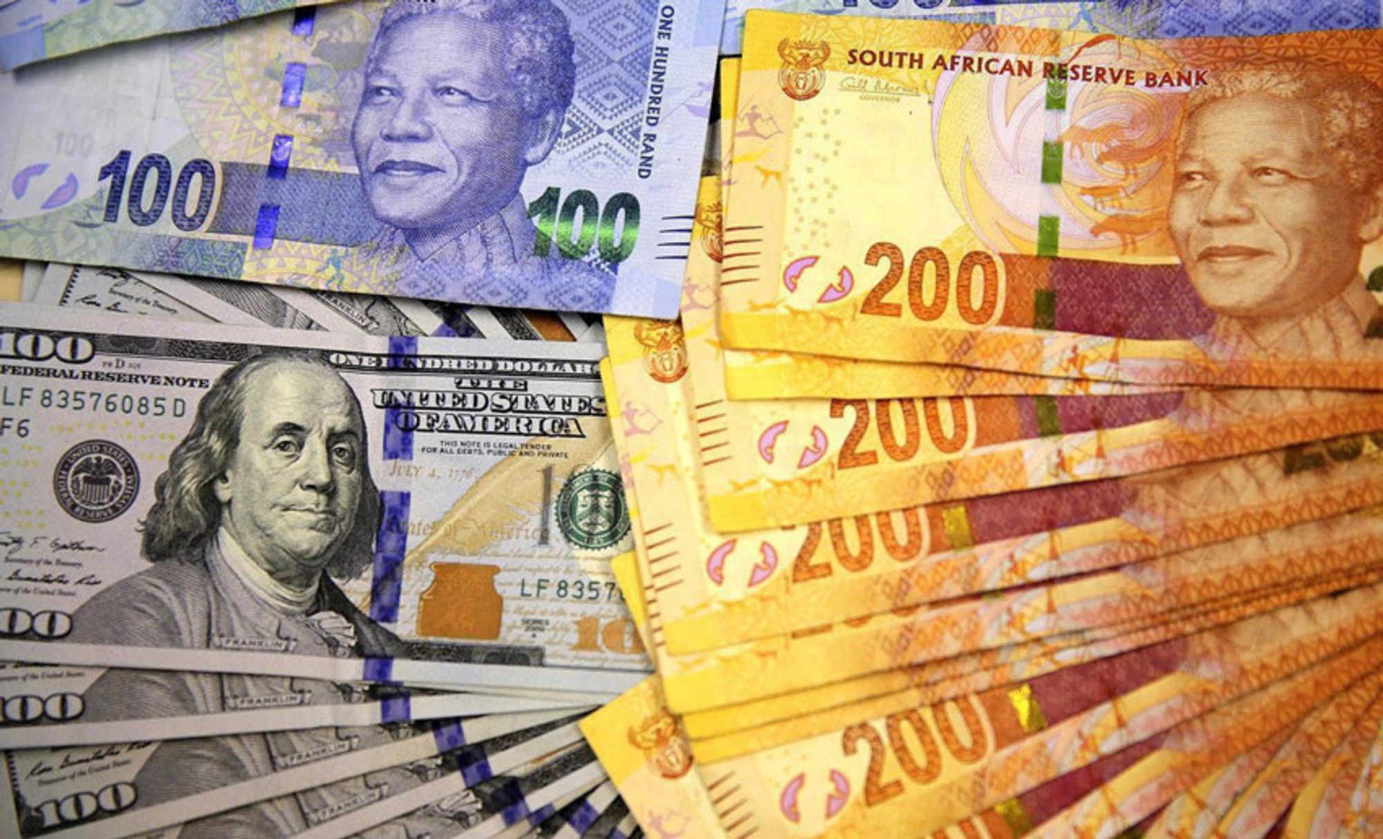 Rand stretches losses
