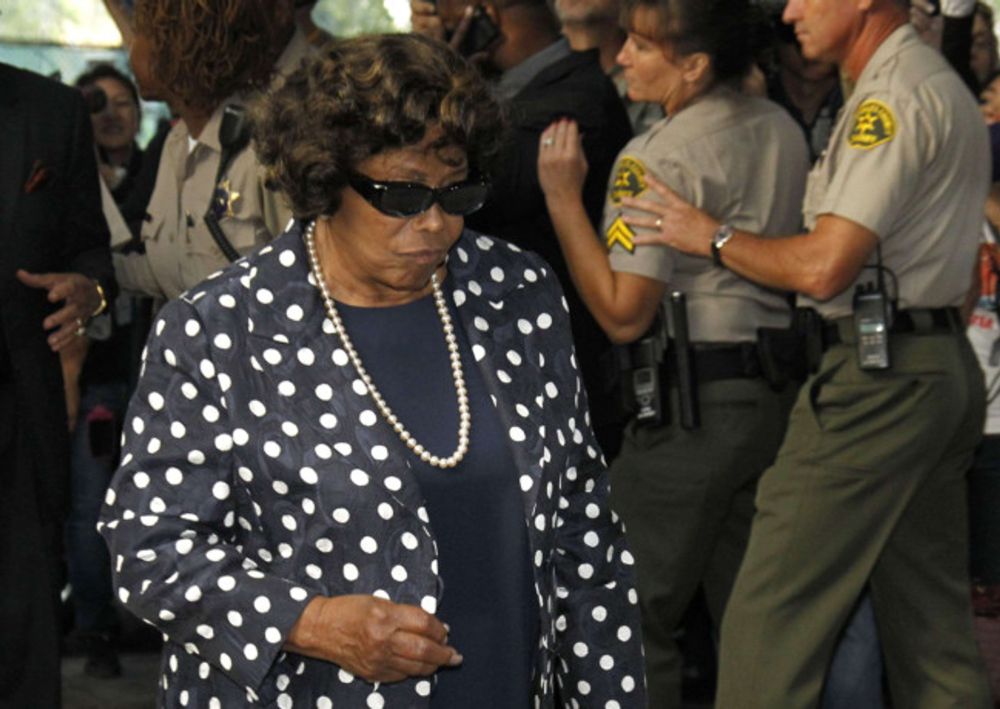 Family links affect Jackson jury pool