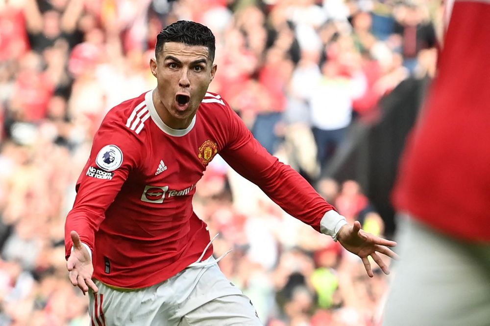 Cristiano Ronaldo linked with shock Manchester United return at 41