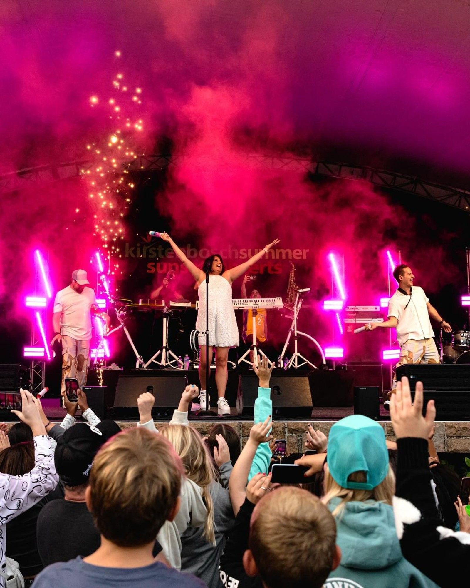 WATCH: GoodLuck’s gender reveal stole the show at Kirstenbosch concert