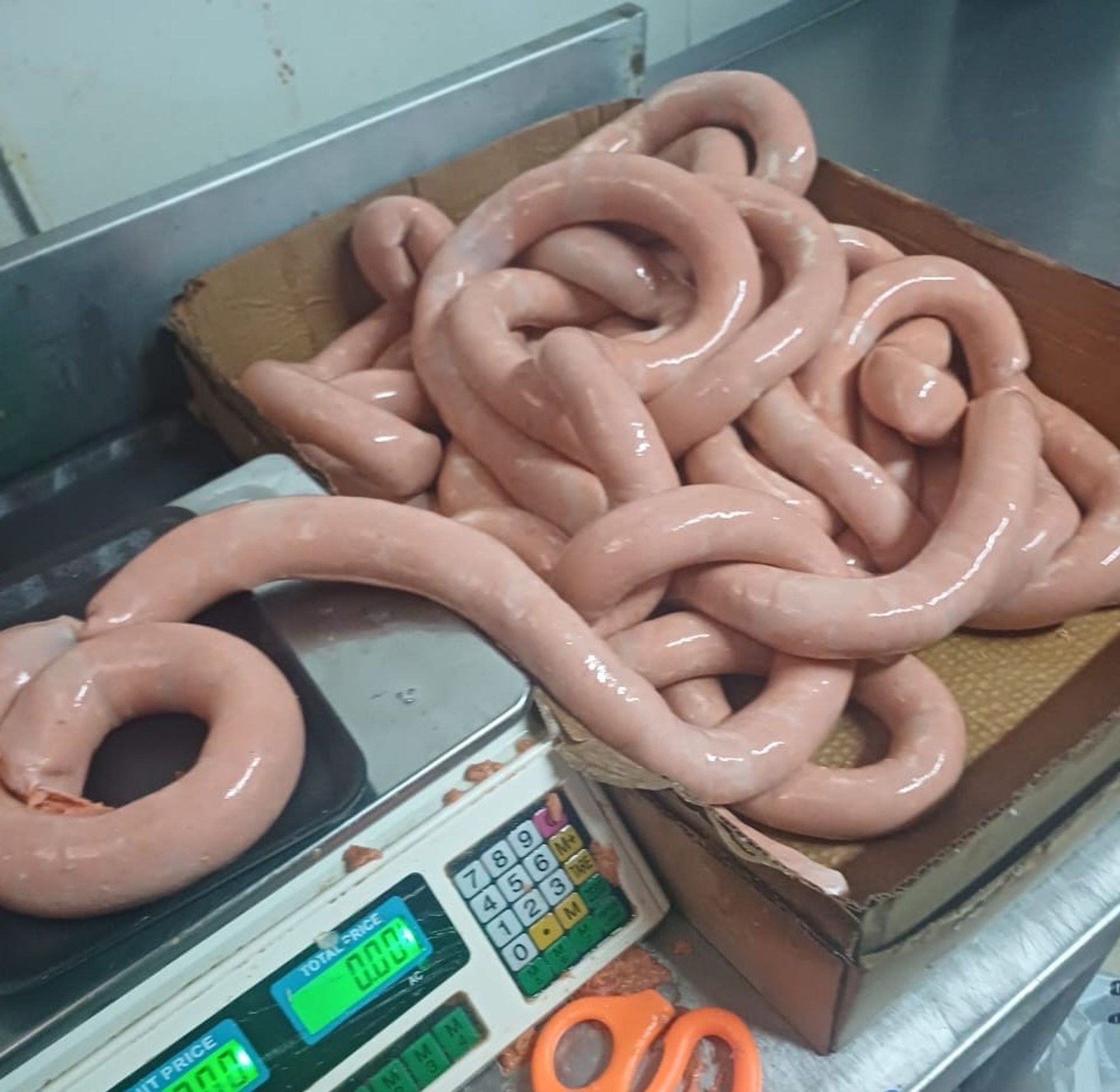 ‘Ukutya kwezinja akuzange kusetyenziswe ukwenza ezi soseji’