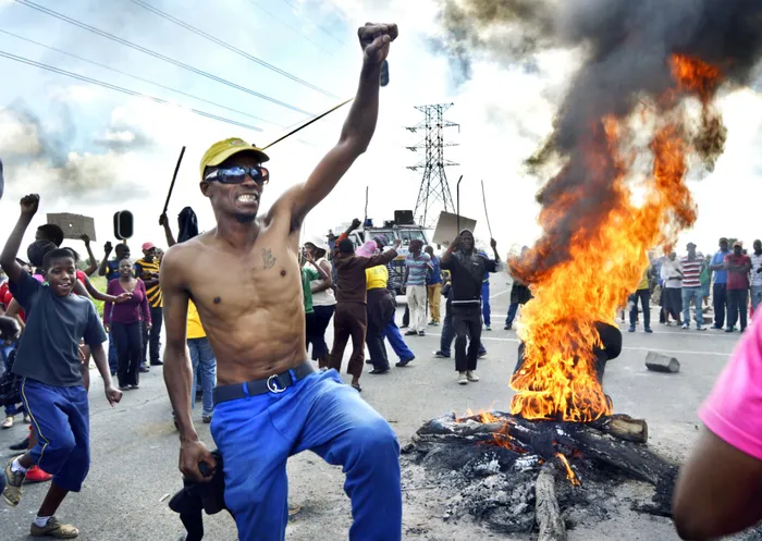 Durban Deep protesters freed