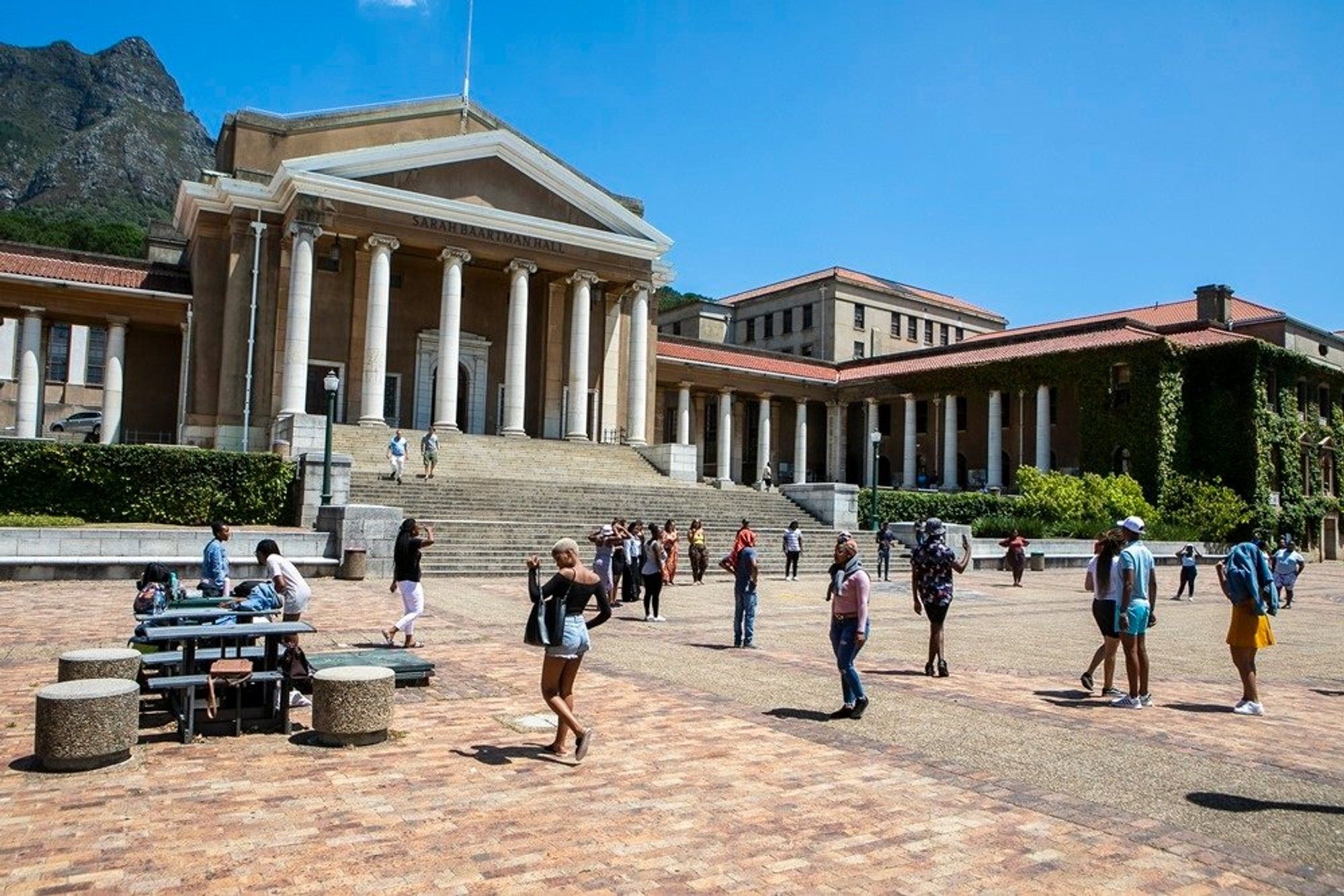 UCT vote in favour of mandatory jabs for staff and students
