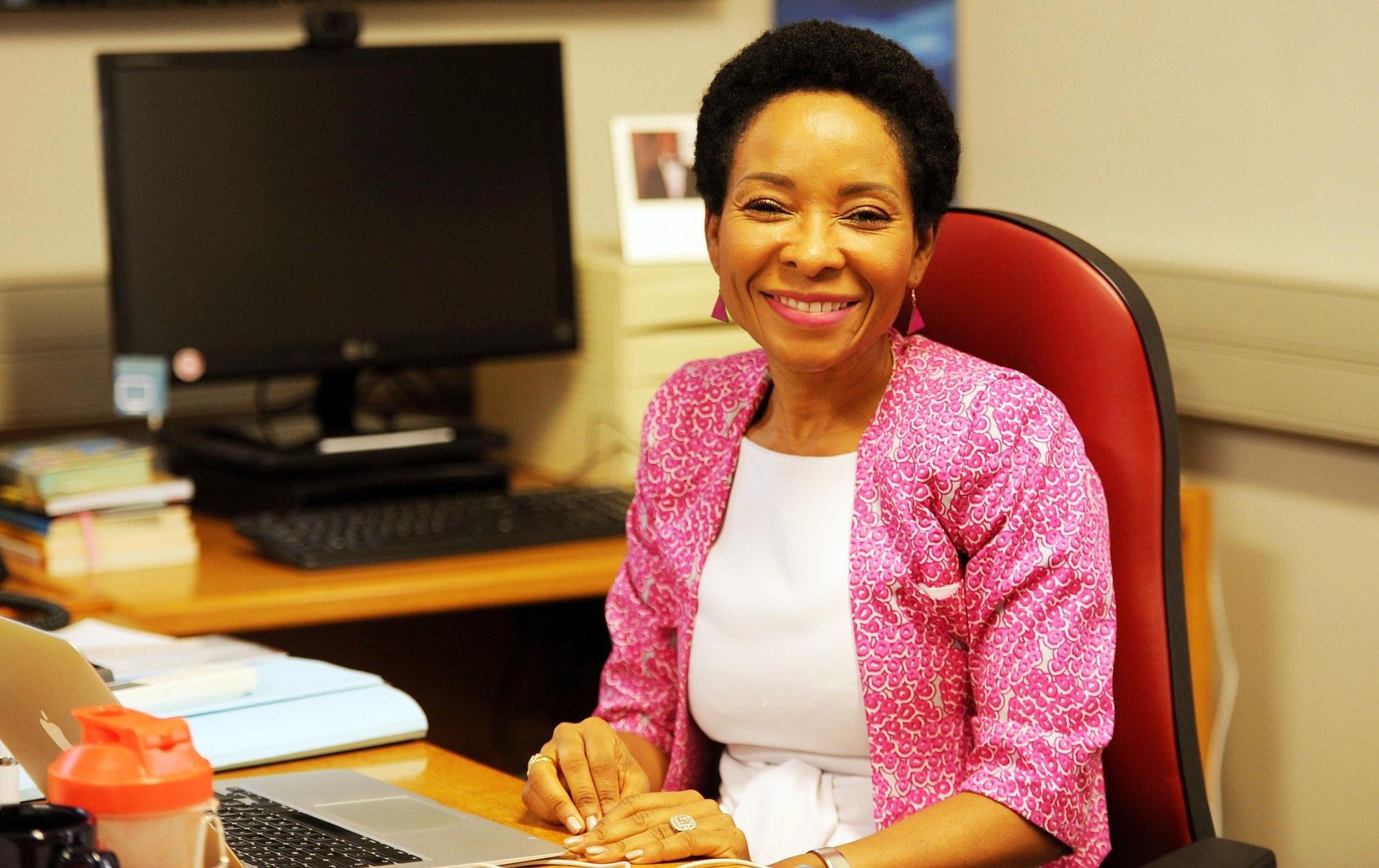 UCT VC calls top achievers to Blue Carpet scholarship