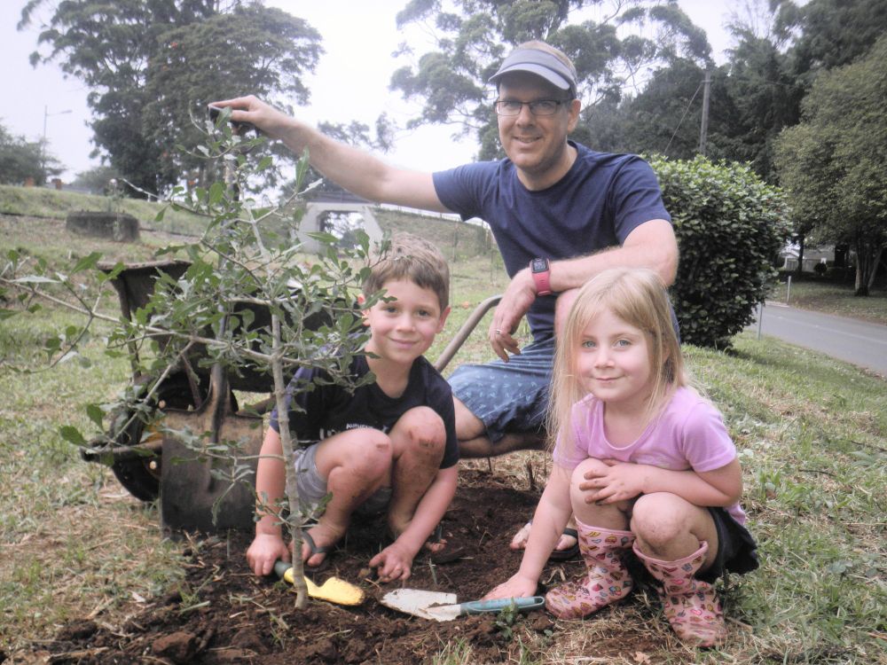 Kloof residents proactively green, clean and beautify suburb