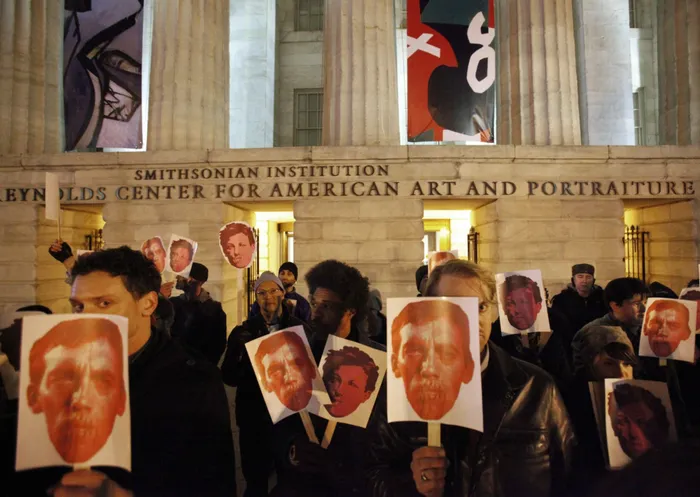Threat to end Smithsonian funding