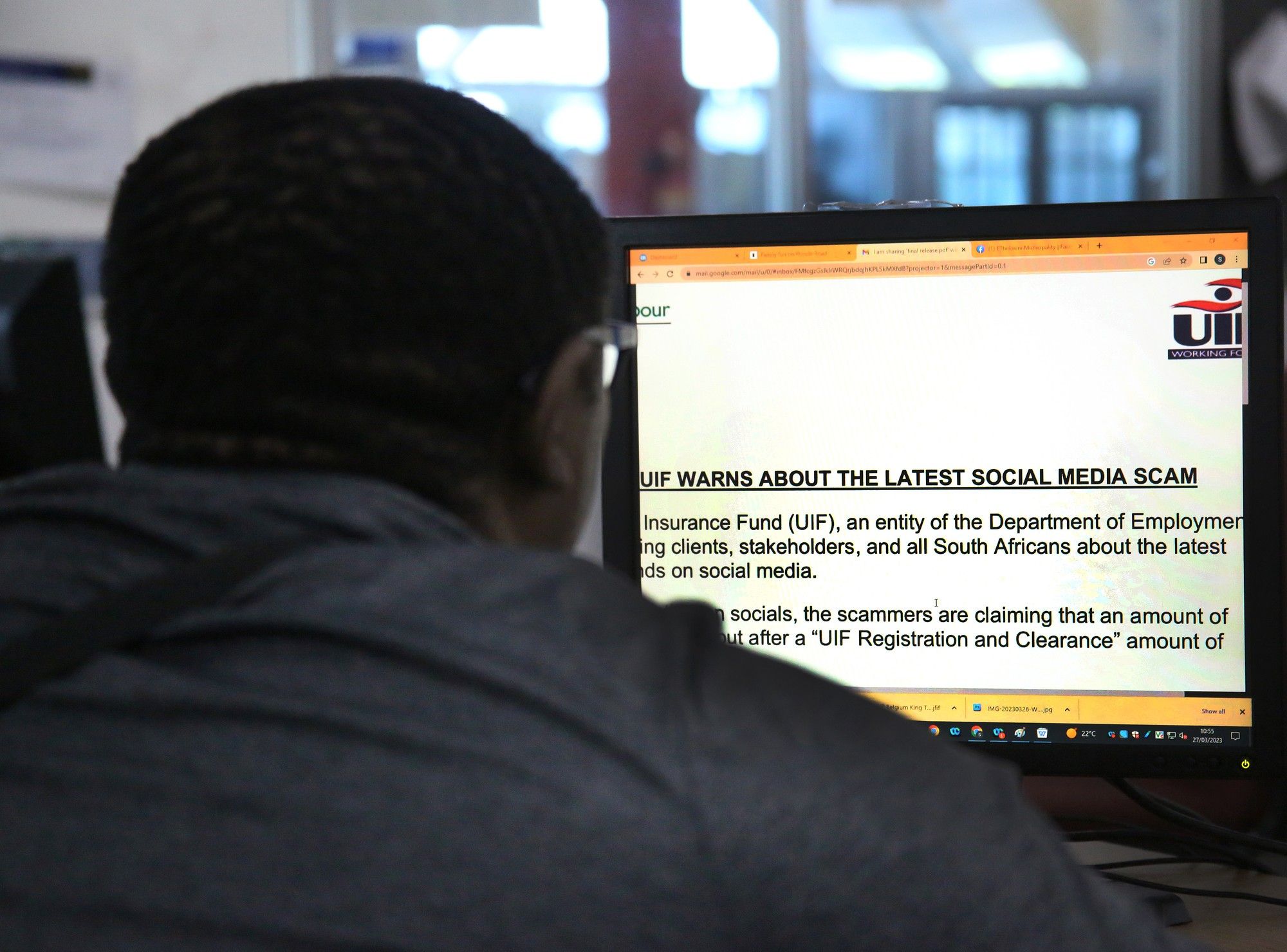 Beware of scam artists during the festive season, consumers warned