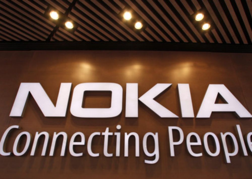 S&P downgrades Nokia